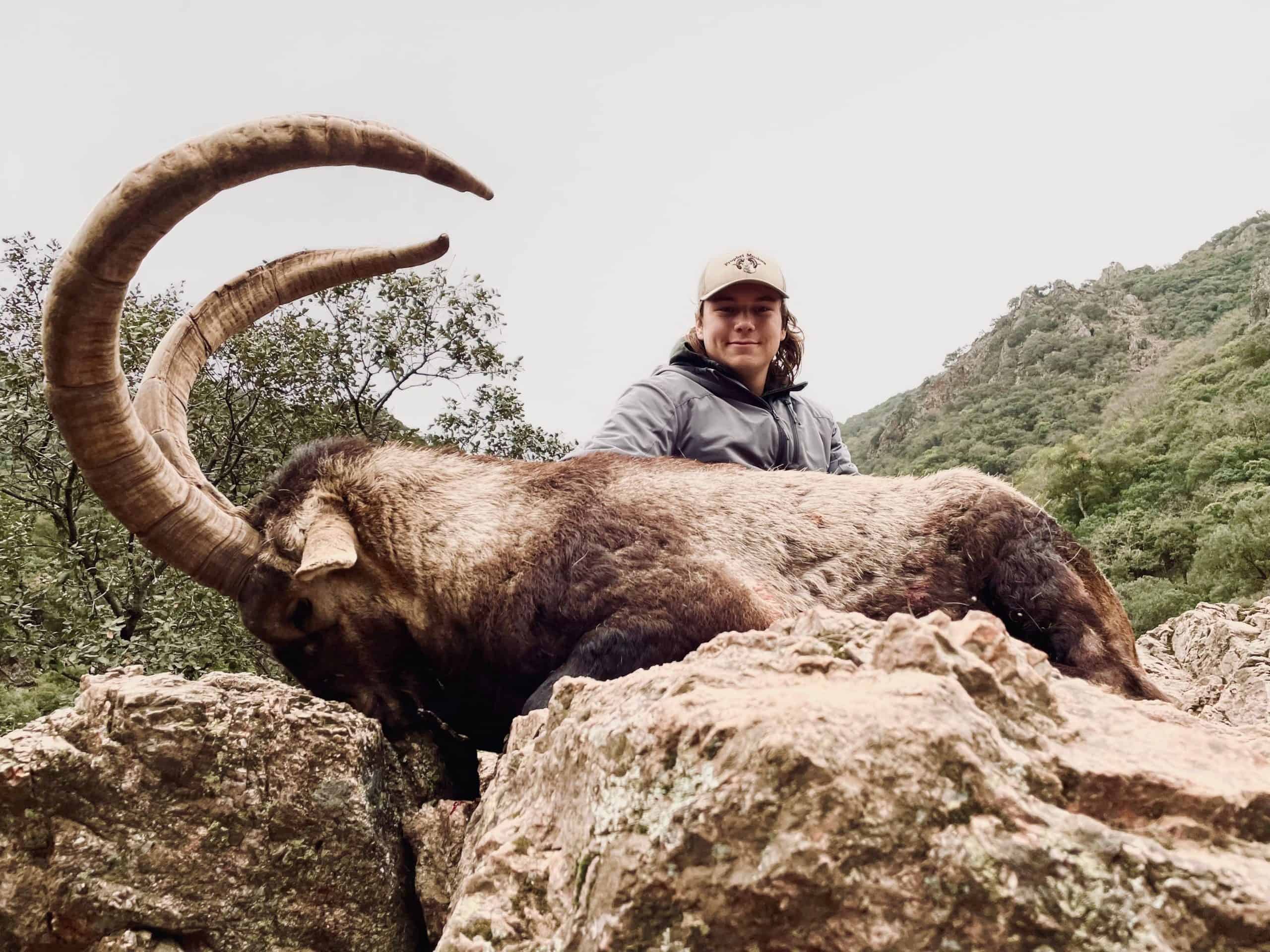 Aiming for the Spanish Ibex Grand Slam - Prime Revolution